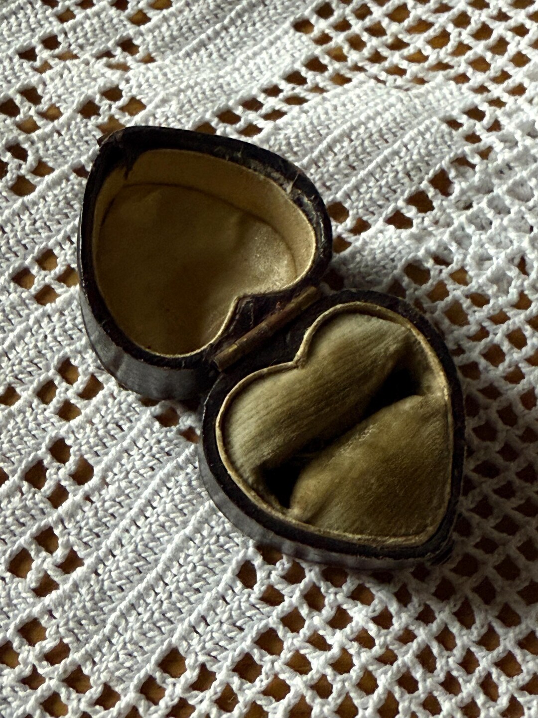 Antique Victorian Ring Box Jewellery Case Jewelry Heart Shaped Vintage ...