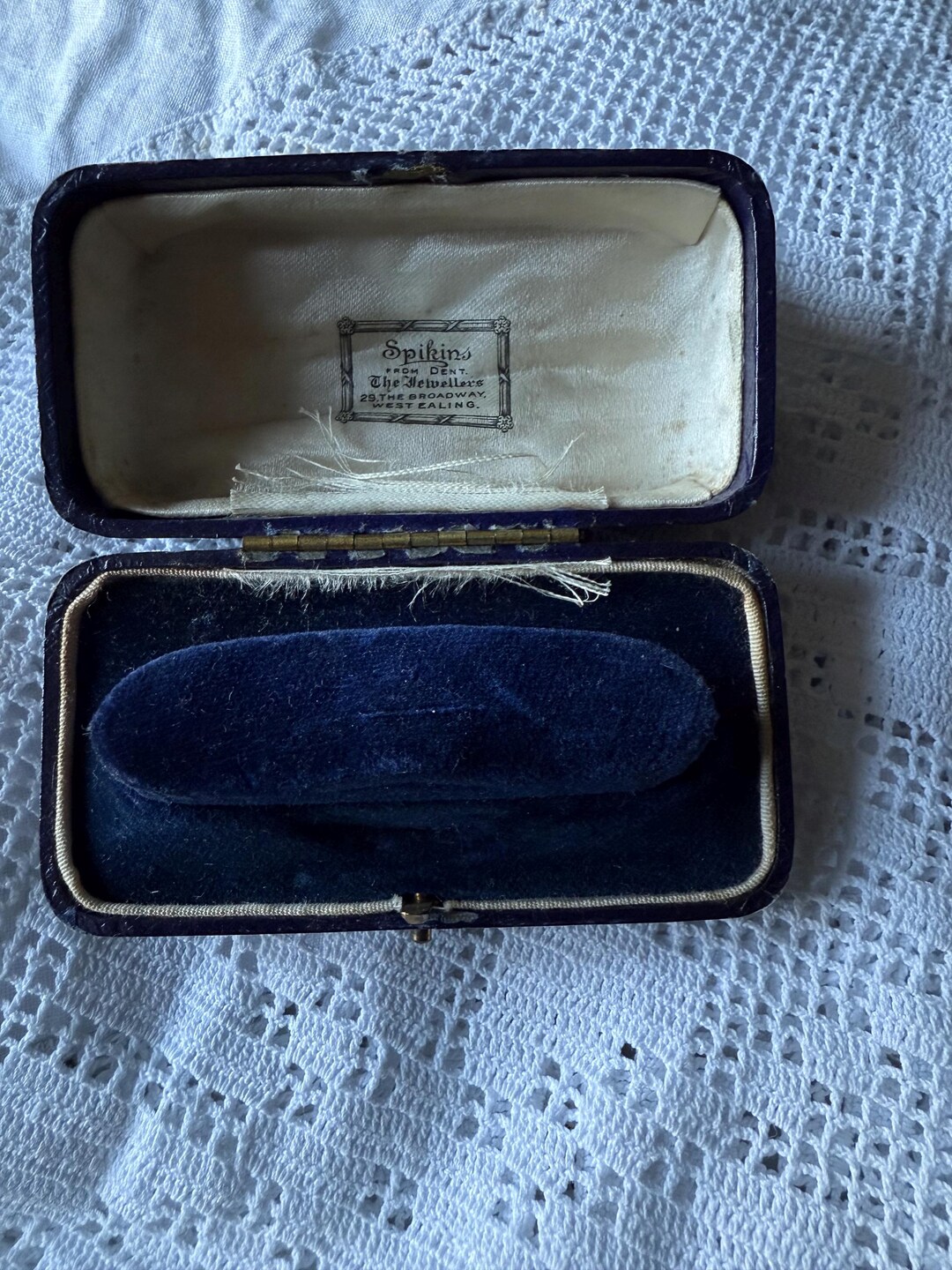 Antique Vintage Jewellery Box Wrist Watch Bracelet Jewelry Case Ealing ...