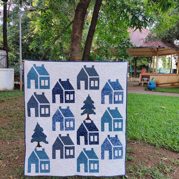 Schoolhouse Quilt - Etsy