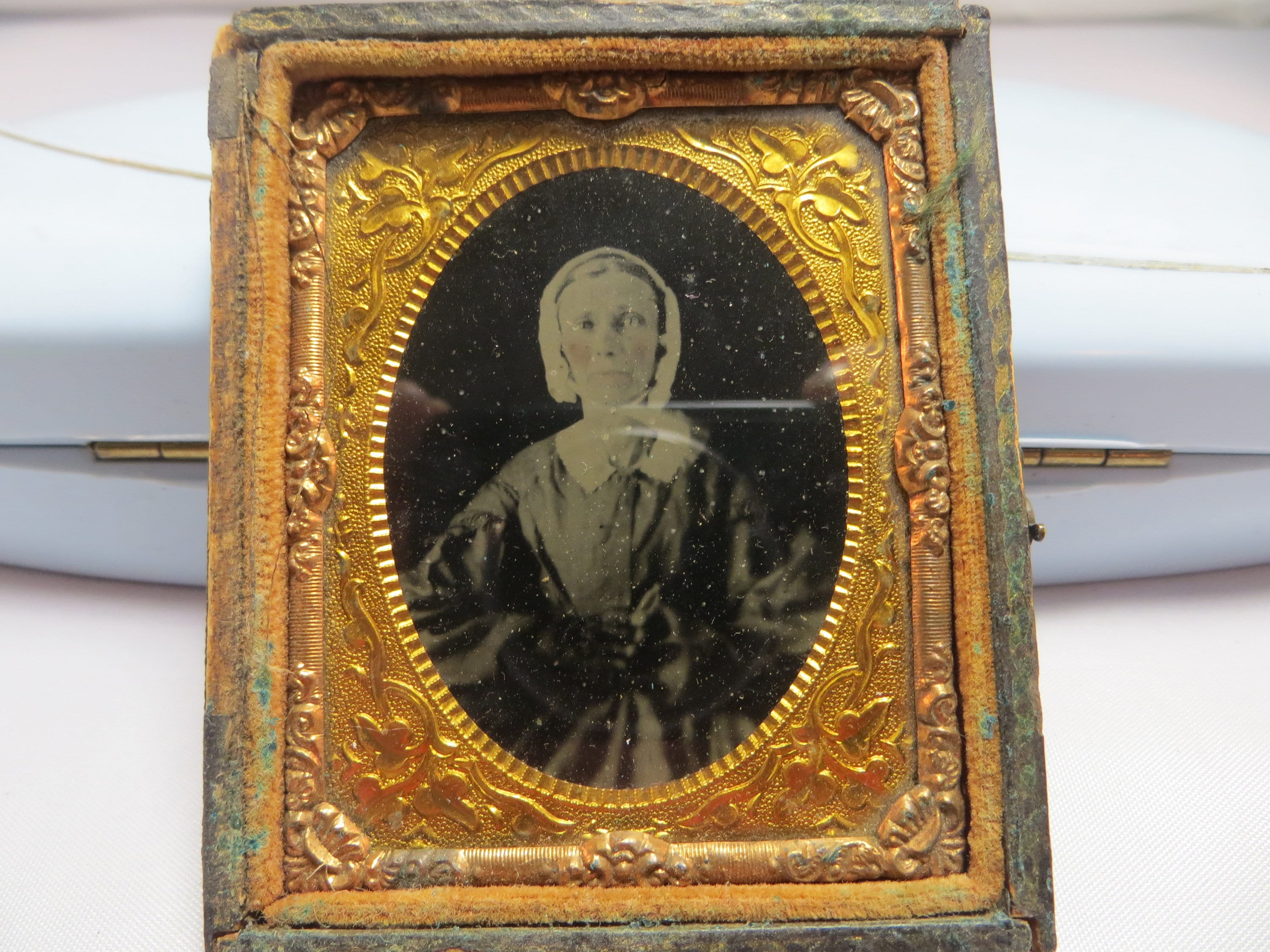 Antique Tinted Ambrotype Glass Photo 1/9 Plate Gilded Gold Frame ...