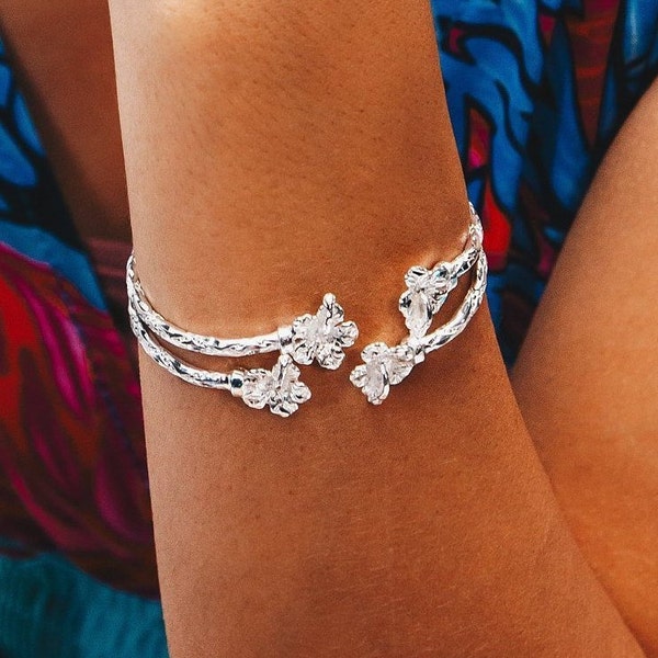 Flower Bangle - Etsy