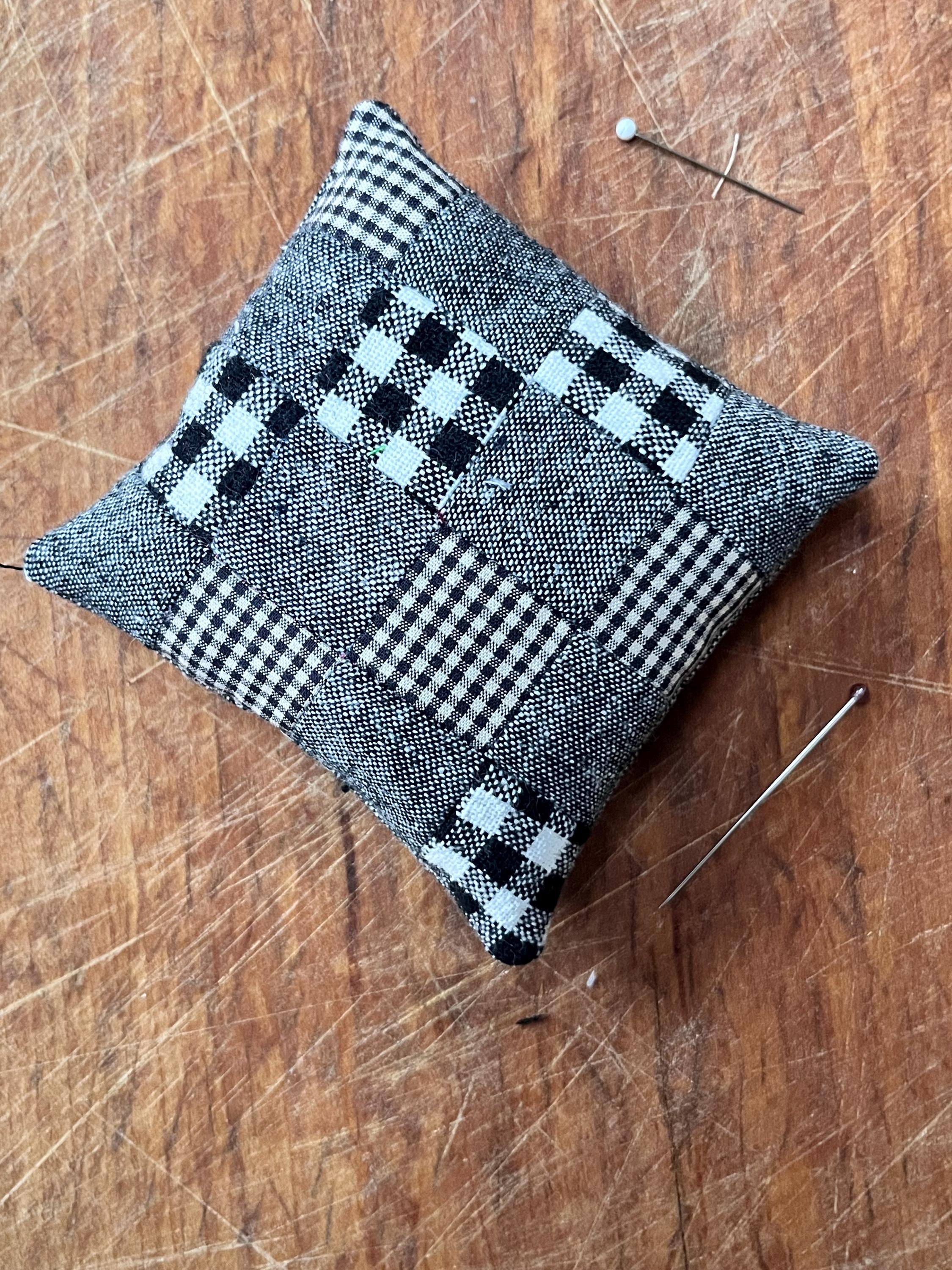 Checkerboard Pincushion - Digital Sewing Pattern - Etsy