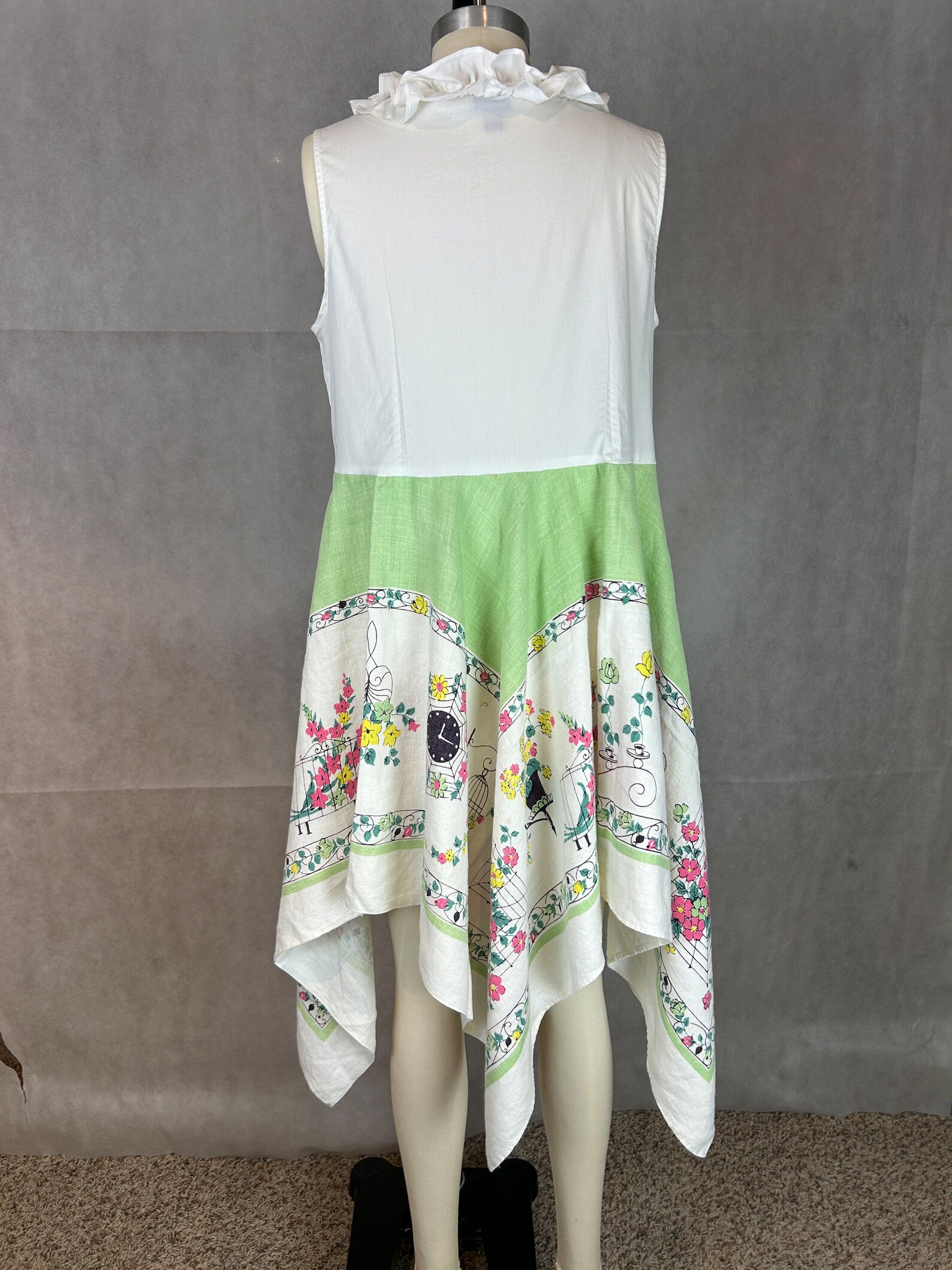 Upcycled Vintage 1950s Table Cloth and Ruffled Stretch Cotton Ruffled ...
