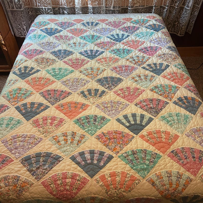 Vintage Fan Quilt - Etsy