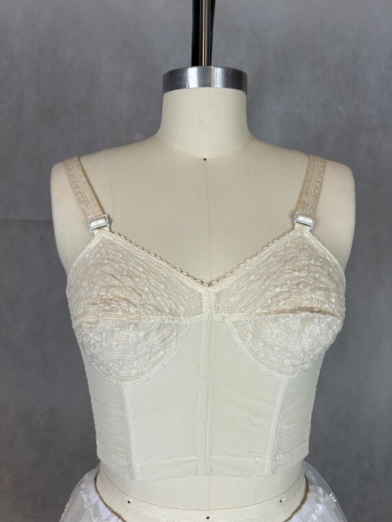 Vintage !950s Long Line Off White Bullet Bra With Emb… - Gem