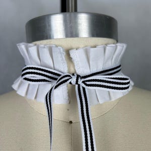 Upcycled Trim & Ribbons Become a 21st Century Ruff/chocker - and Unique ...