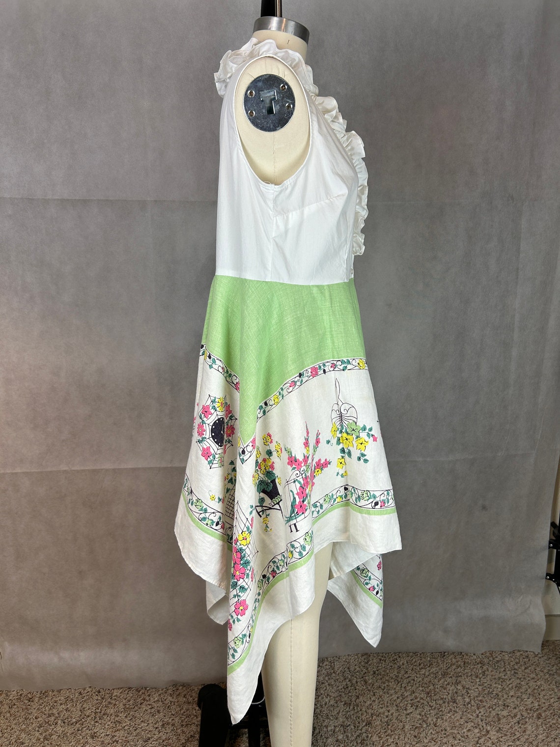 Upcycled Vintage 1950s Table Cloth and Ruffled Stretch Cotton Ruffled ...