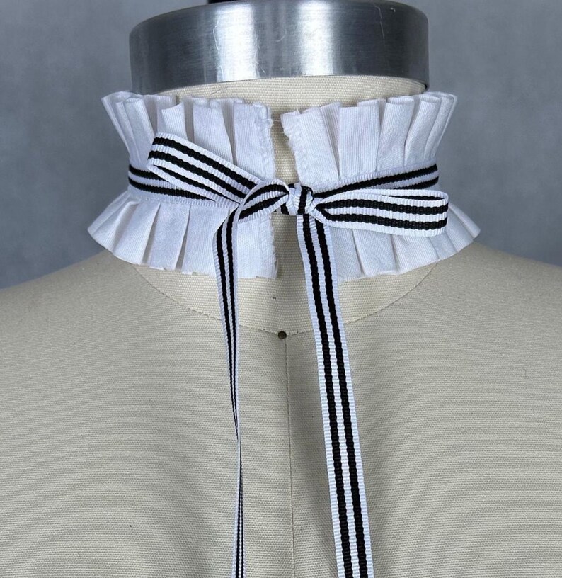 Upcycled Trim & Ribbons Become a 21st Century Ruff/chocker - and Unique ...