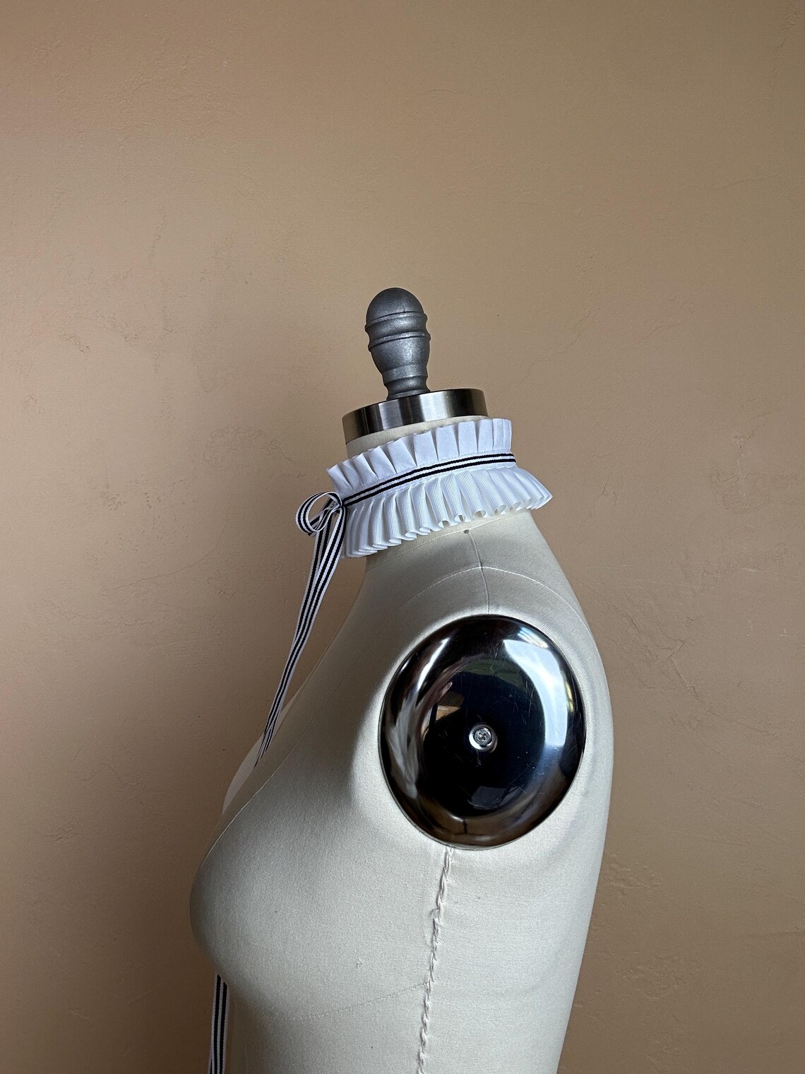 Upcycled Trim & Ribbons Become a 21st Century Ruff/chocker - and Unique ...