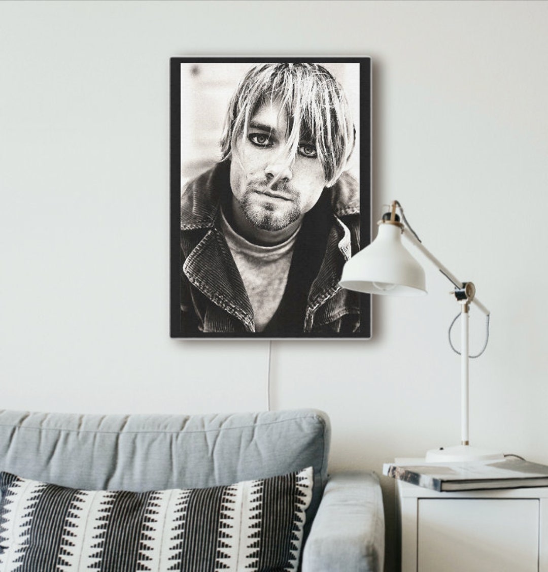 Kurt Cobain Eyeliner