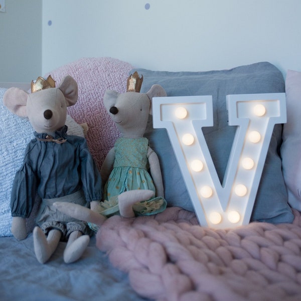 Wooden Letter V - Etsy