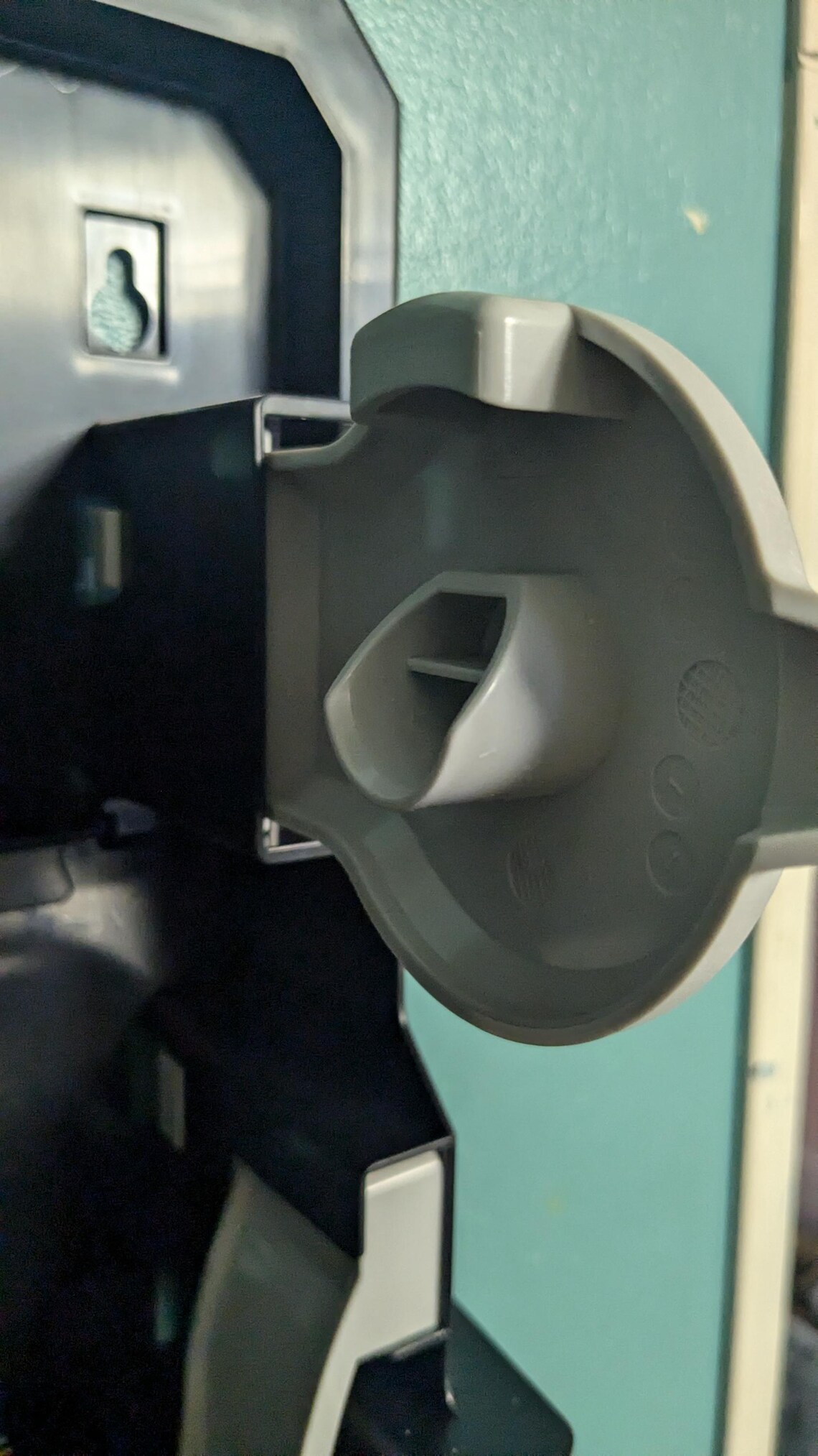 Sysco Complete 360 Machanical Paper Towel Adapter for 2' Core Model ...