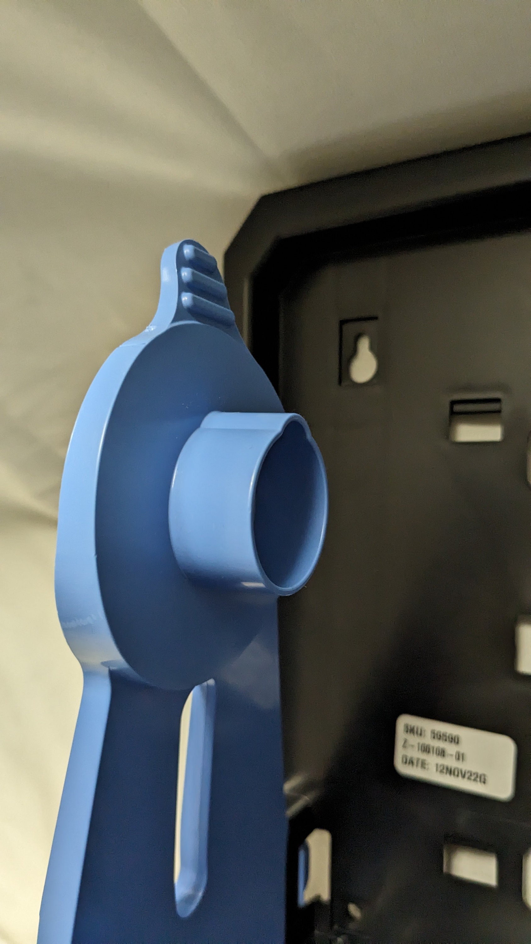 Georgia Pacific Blue Ultra 59589 Paper Towel Adapter for 2" Brown Paper ...