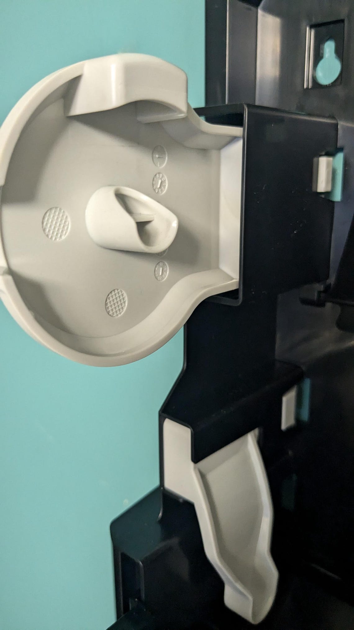 Sysco Complete 360 Machanical Paper Towel Adapter for 2' Core Model ...