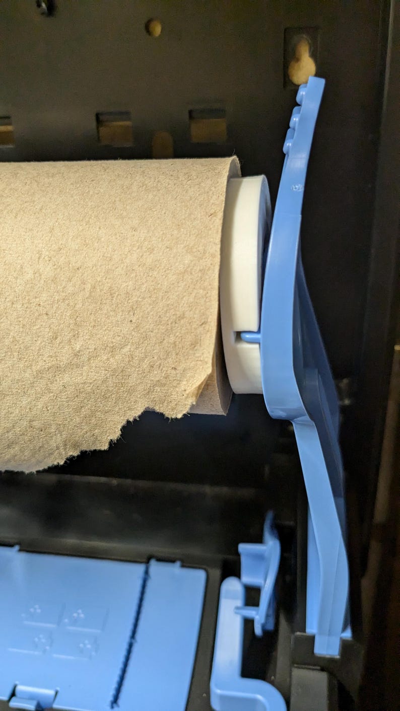 Georgia Pacific Blue Ultra Single Adapter for 1 1/2 Core Paper Towel ...