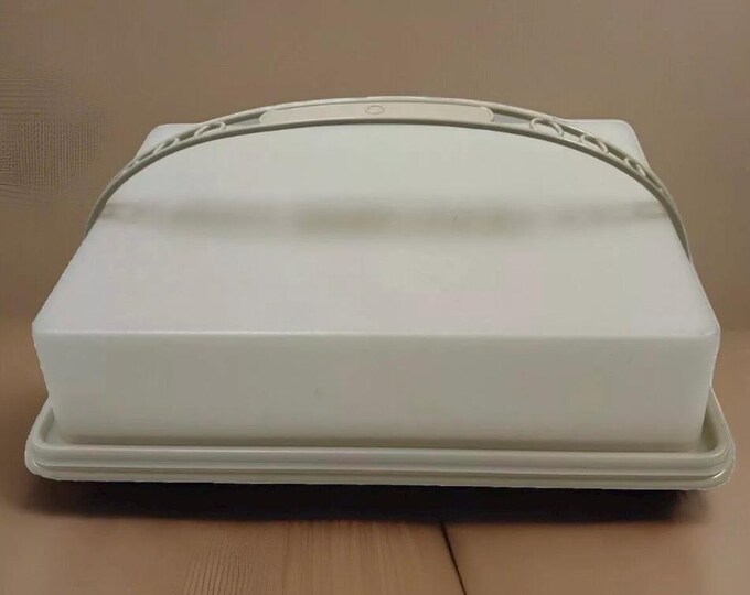 Tupperware Cake Carrier With Lid , Handle 9x13 Almond, Vintage ...