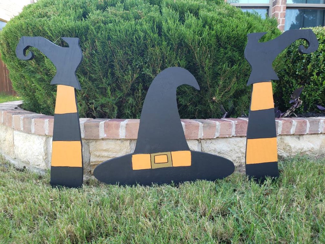 Crashed Witch Yard Lawn Art/ Halloween Yard Decor/ Witch With - Etsy