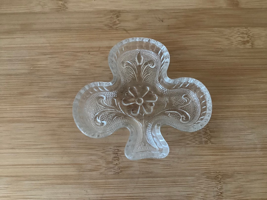 Indiana Tiara Glass Three Leaf Clover Trinket Dish, Pressed Glass ...