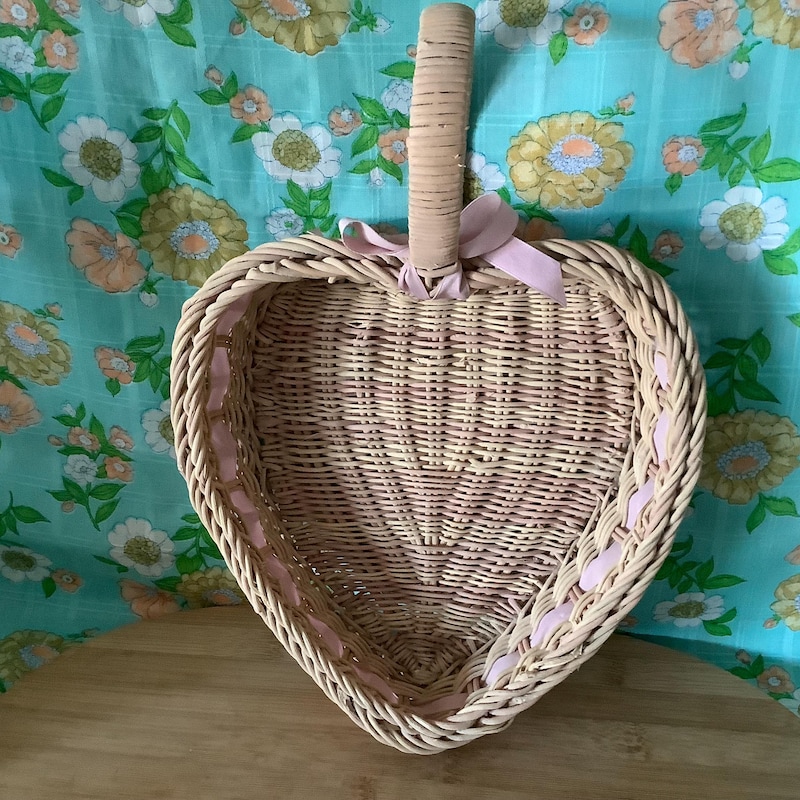 Woven Heart Basket - Etsy
