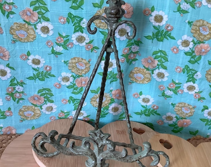 Vintage Distressed Cast Iron Easel, Countertop Easel, Green Chippy ...