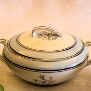 Noritake China Creamer and Sugar Bowl Set - Bluebell 5558 Pattern, Blue ...