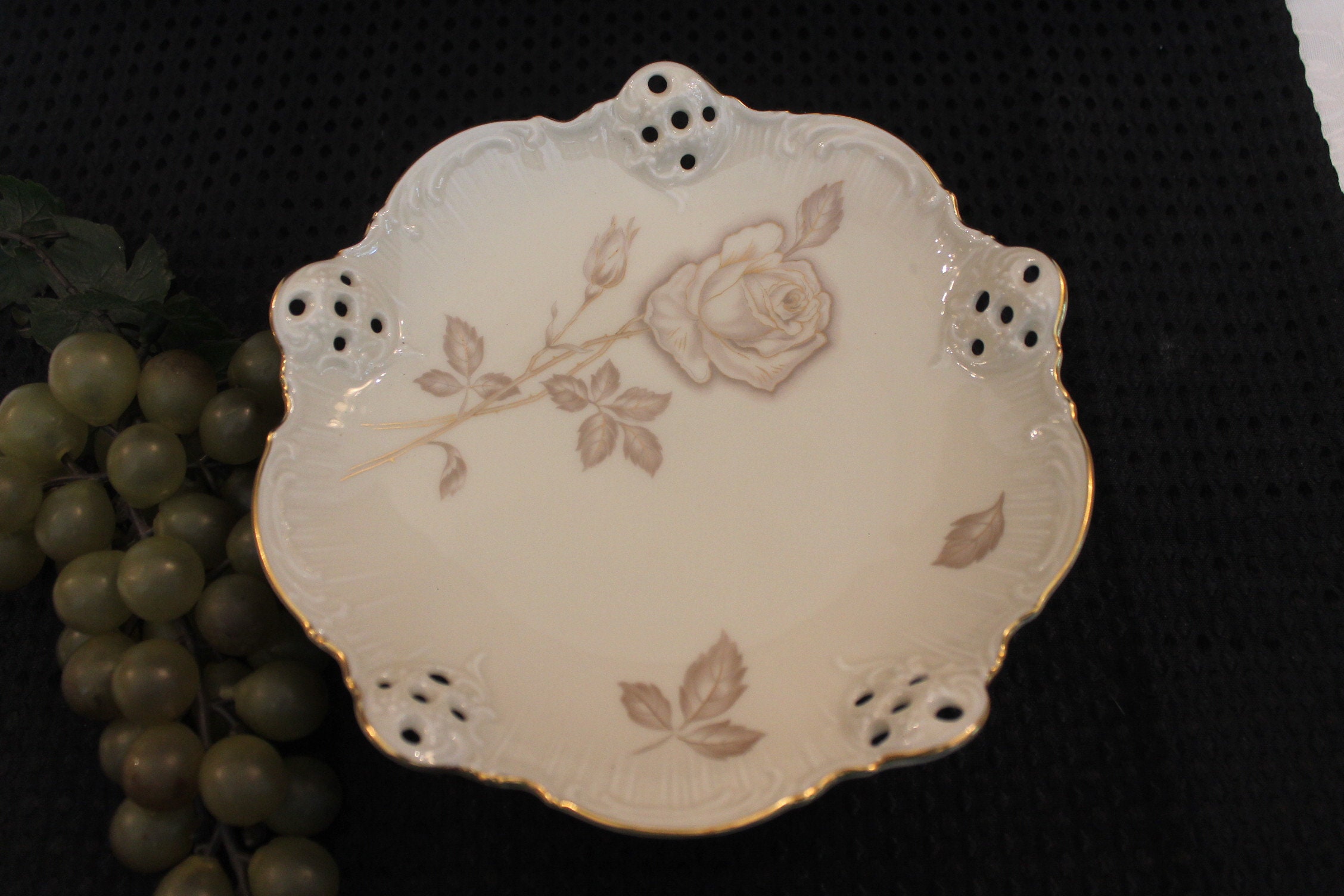 Gorgeous Rosenthal Germany Porcelain 7.75" Three Toed Plate With ...