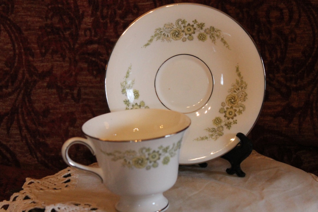 Wedgwood Bone China Matching Tea Cup and Saucer Set - Caroline Pattern ...