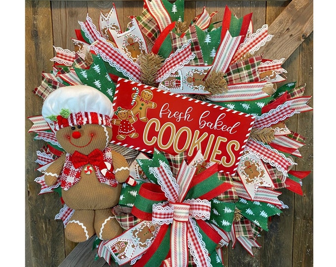 Gingerbread Man Wreath, Whimsical Christmas Door Decor, Front Door ...