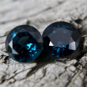 Natural Teal Spinel Gemstone Pair: 1.65 Carat Ceylon Round Cut - Etsy ...