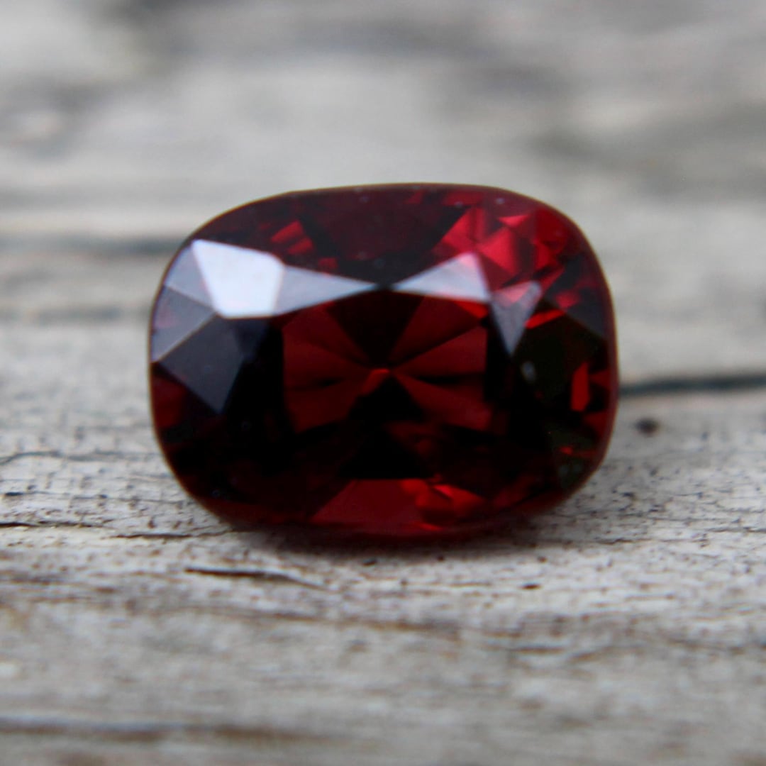 Natural Red Spinel | Cushion Cut | 1.02 Carat | 6.50x4.90 Mm ...