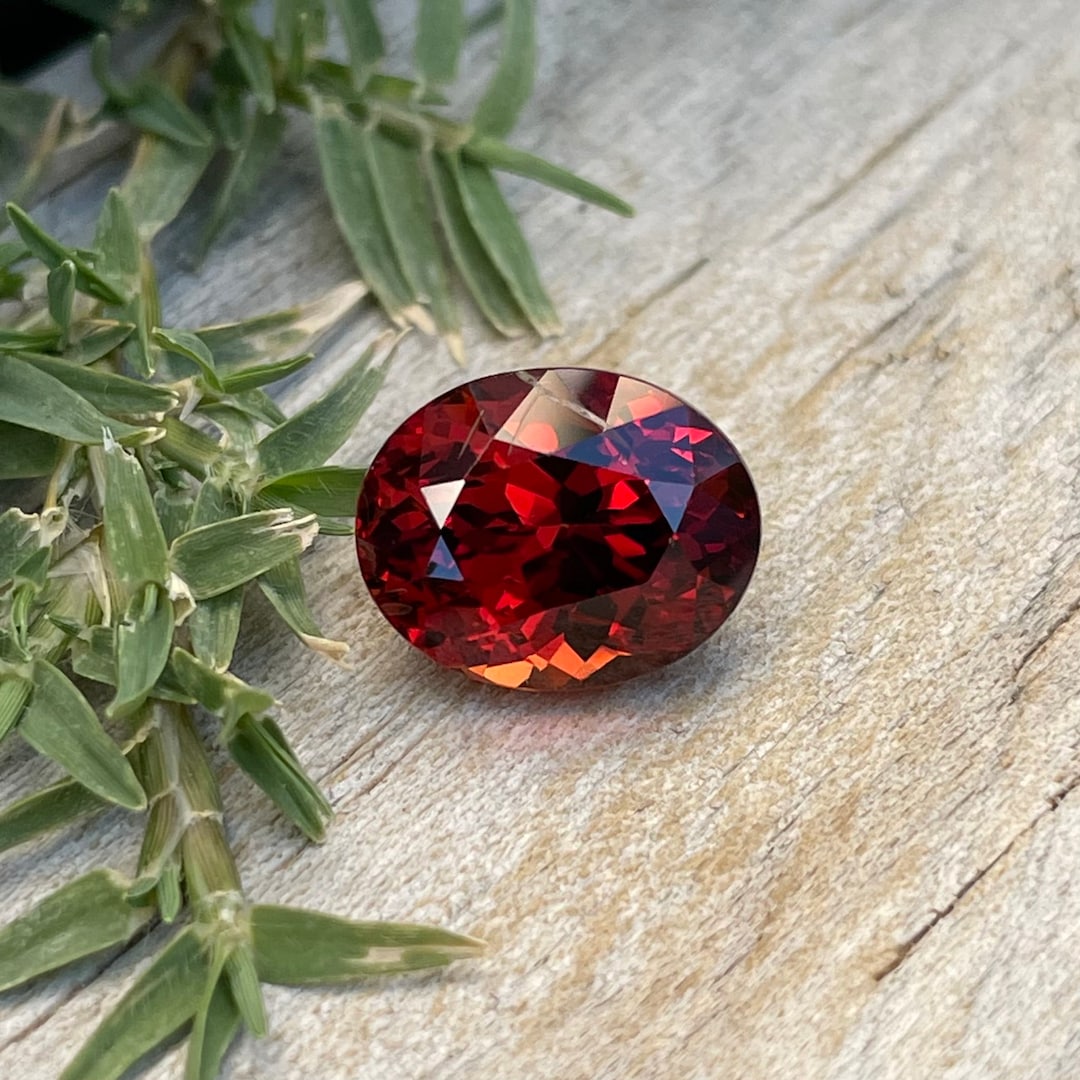 Natürlicher Spessartin Granat Loser Granat 4,75 Karat 10.20X8,20 mm ...