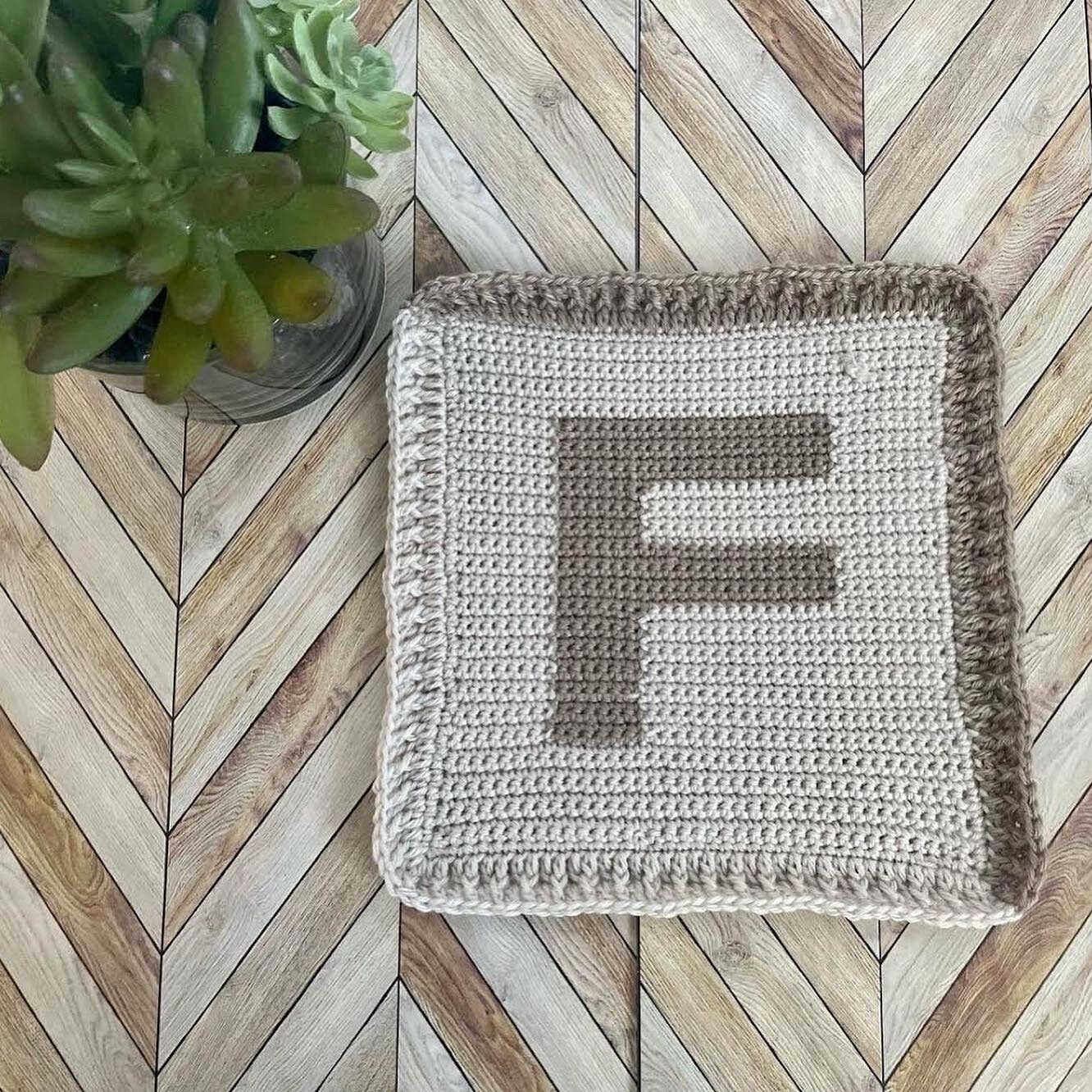 FIVE ALPHABET PATTERNS // Alphabet Blanket + Individual Alphabet Lovies ...