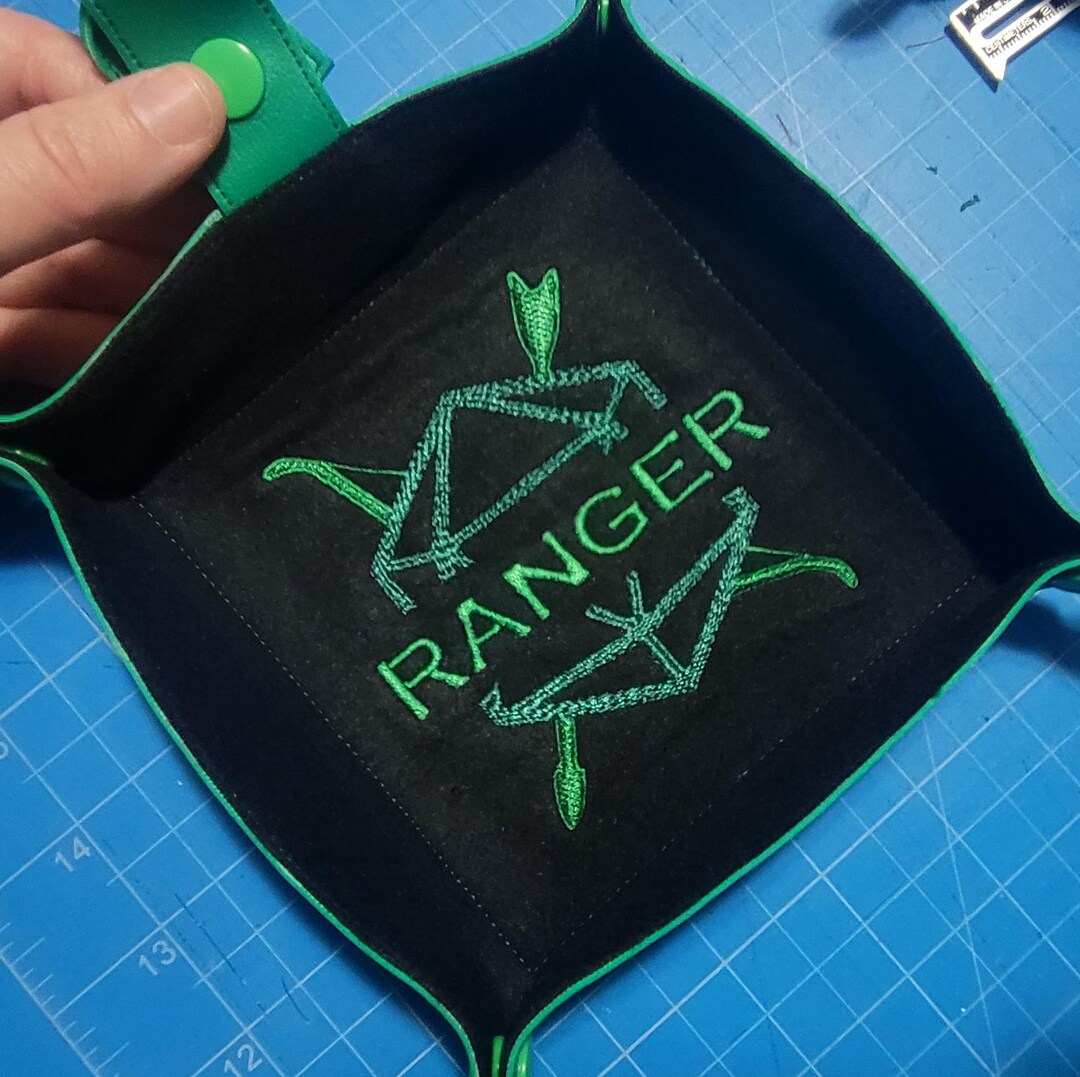 TTRPG Class Symbol Portable Dice Tray - Portable Fabric Tray With Snap ...