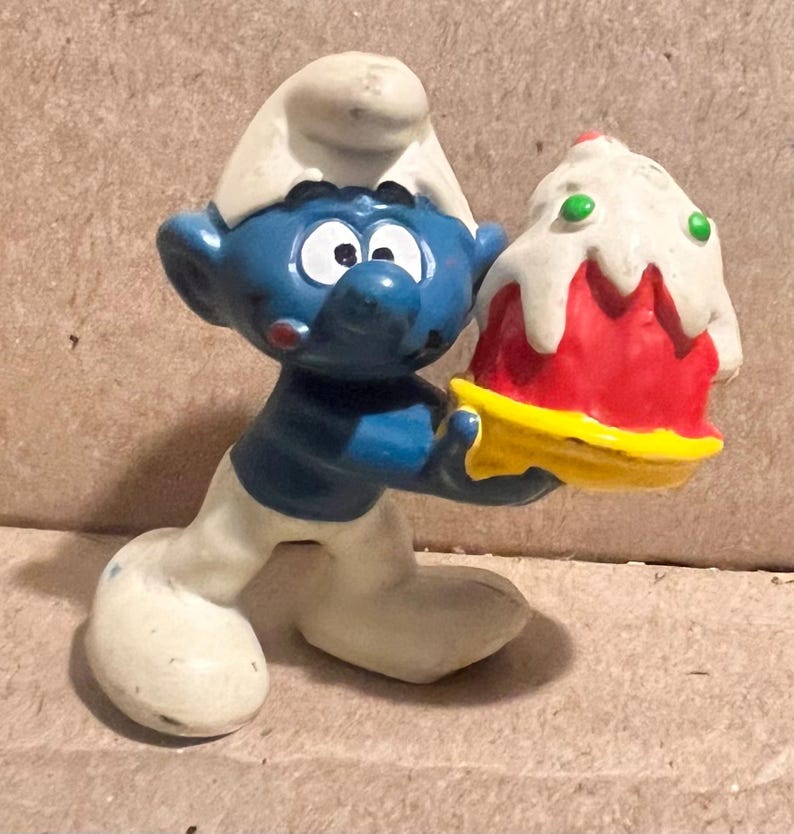Vintage Schleich Smurf With Cake Birthday Baker Figurine - Etsy