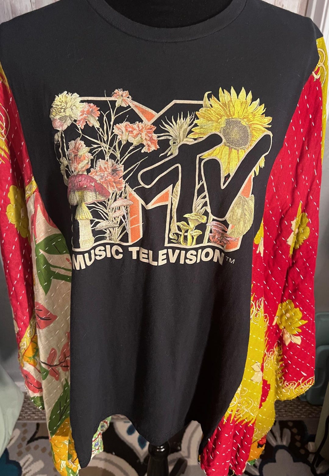 MTV Tee Kantha Poncho, One Size Fits Most! Boho, Hippie, 70's - Etsy