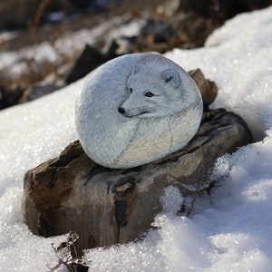 White Fox Stone, Arctic Fox, Painted Rock, Hand-painted Rock Art, Snow ...