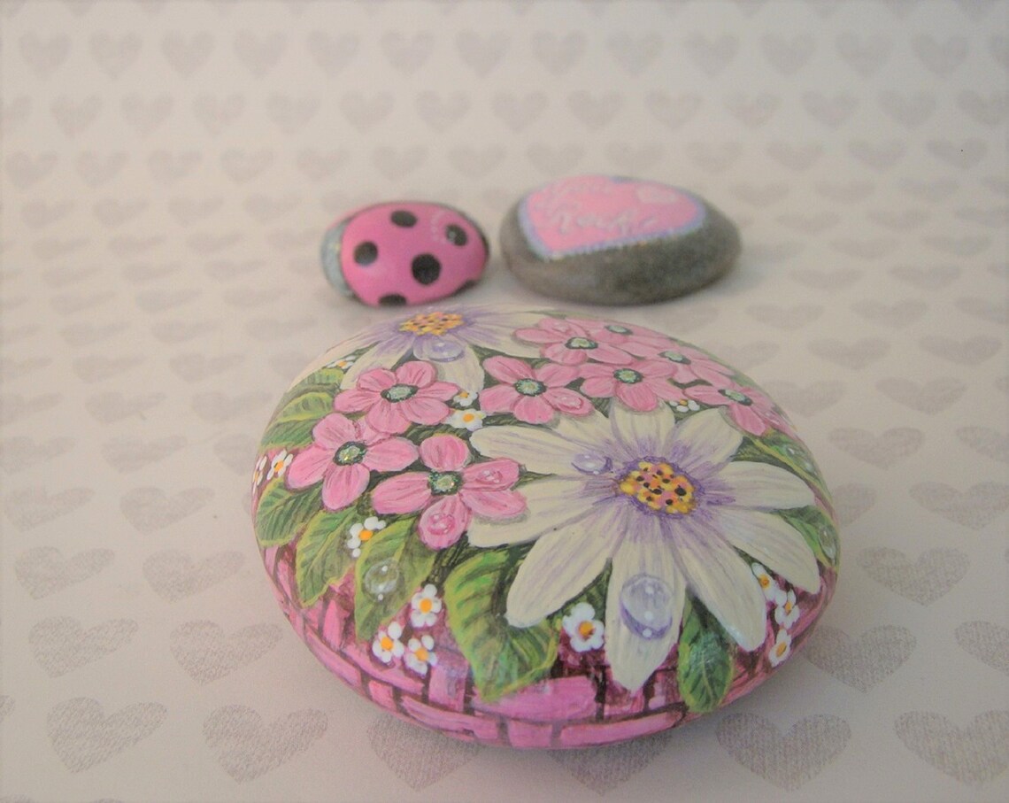 Heart Shaped Flower Rock Set Pink Ladybug Rock Painted Stone - Etsy
