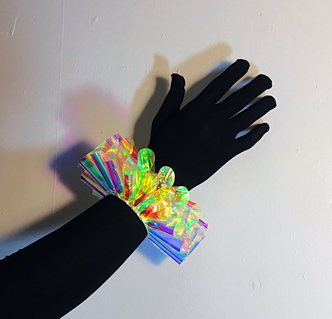 Clown Wrist Ruff : Elizabethan, Drag and Club Kid Looks in Iridescent ...