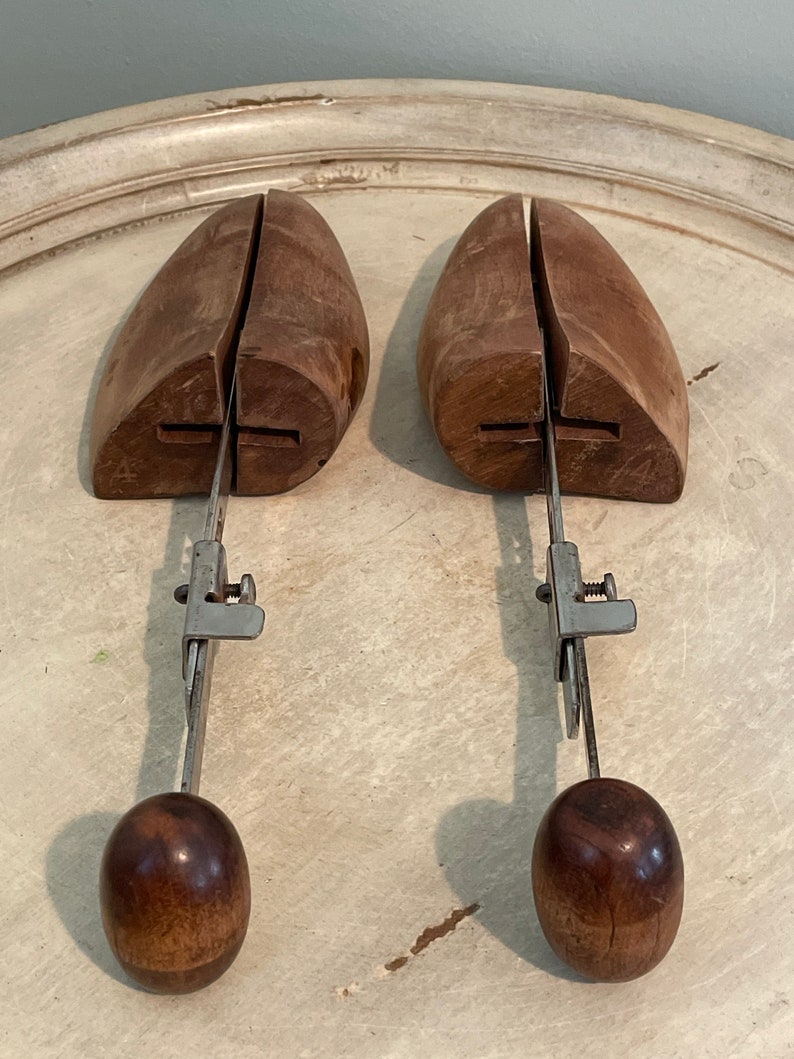 Vintage Shoe Tree Pair - Etsy