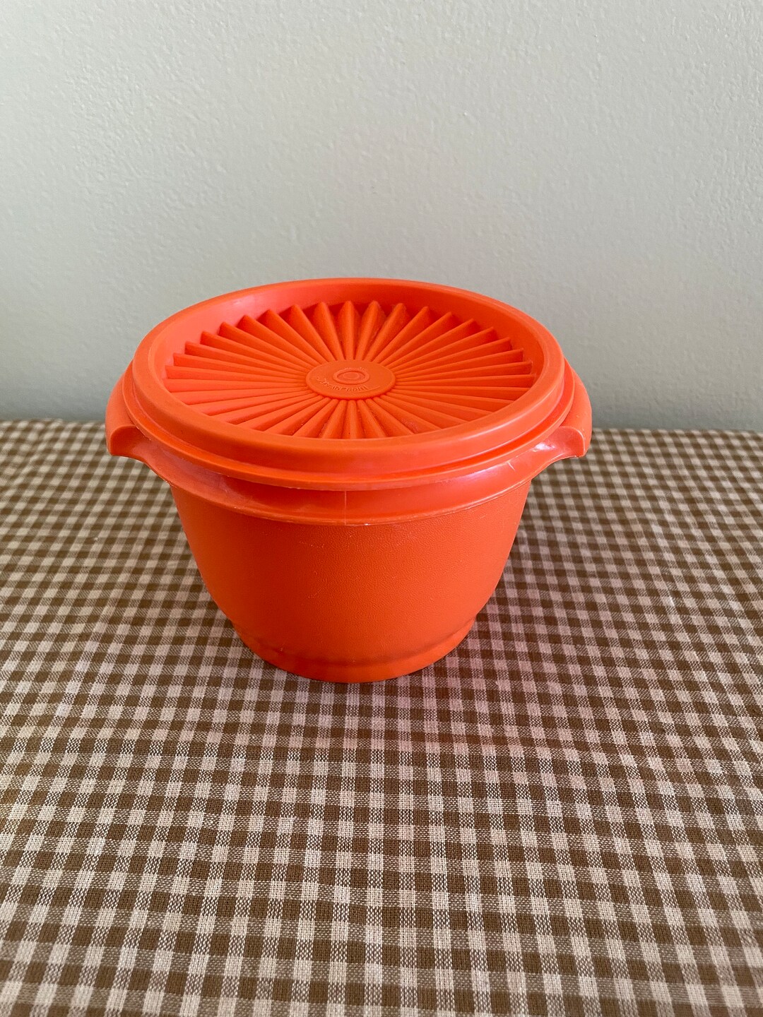 Vintage Sevalier Tupperware Food Storage Container ~ #886-30 in Orange ...