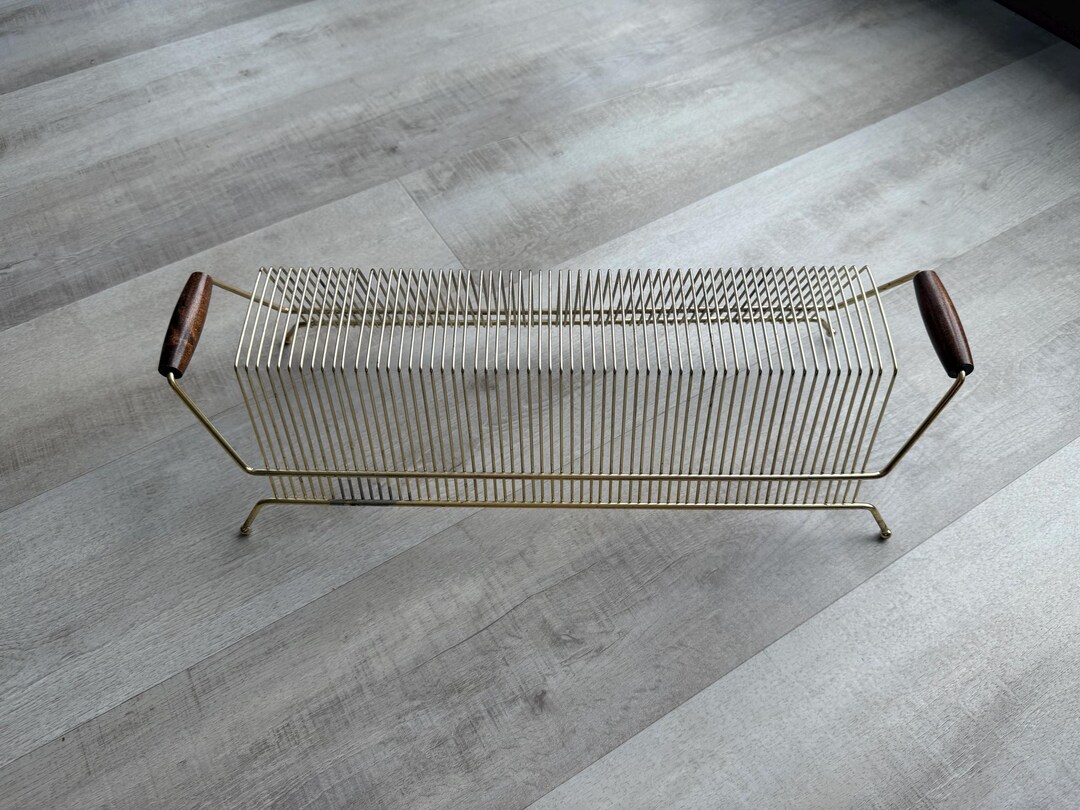 Vintage Record Holder ~ Gold Metal With Wooden Handles ~ 60 Slots - Etsy