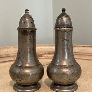 Vintage Salt and Pepper Shakers ~ Mayflower Pewter 3238 - Etsy