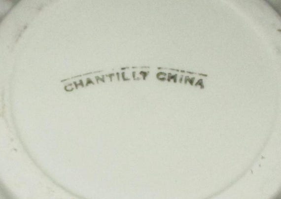 Vintage Chantilly China Spaghetti Trim & Rose Large T… - Gem