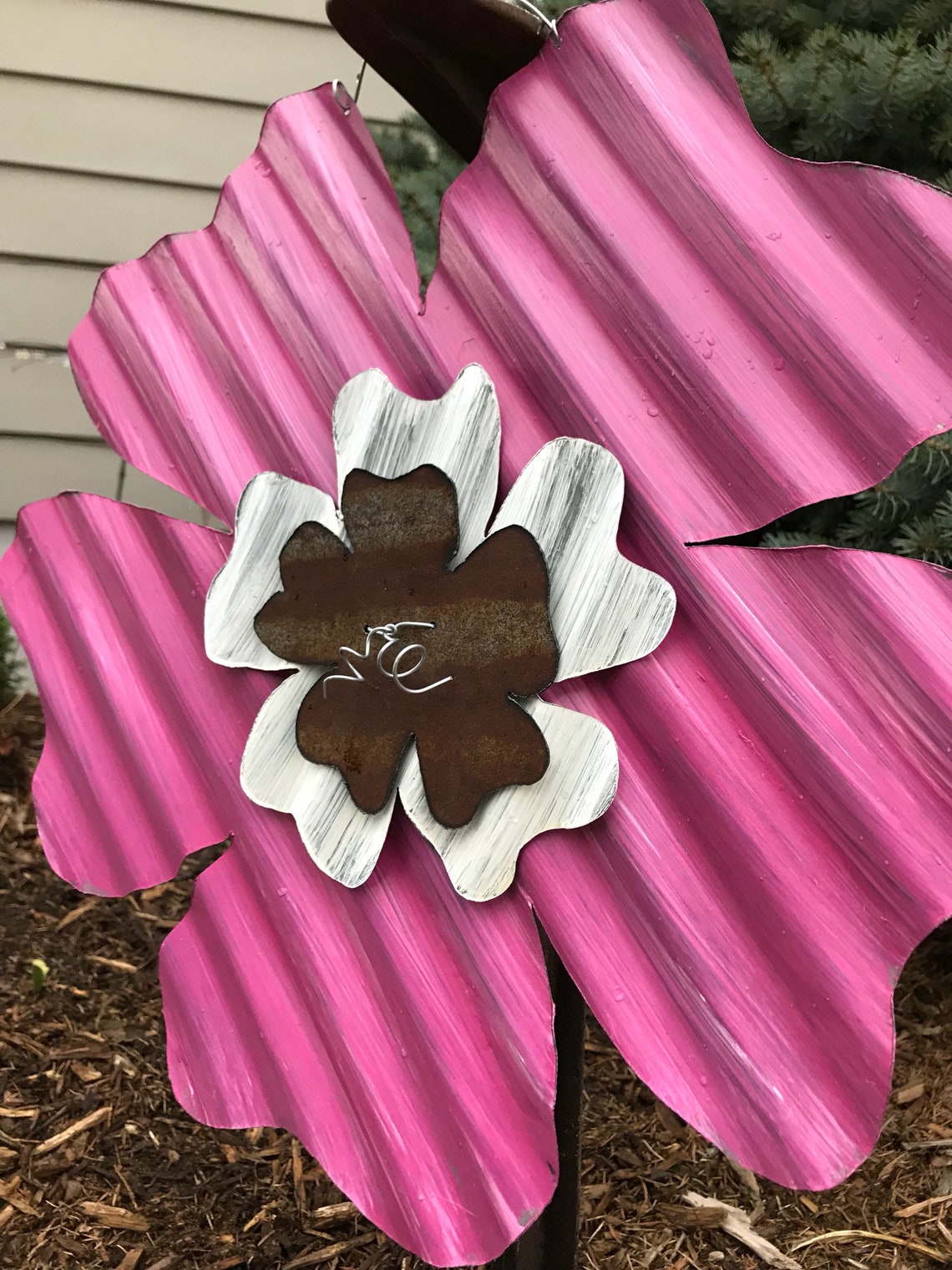 Corrugated Tin Flower / Tin Dogwood Flower / Handpainted Tin - Etsy