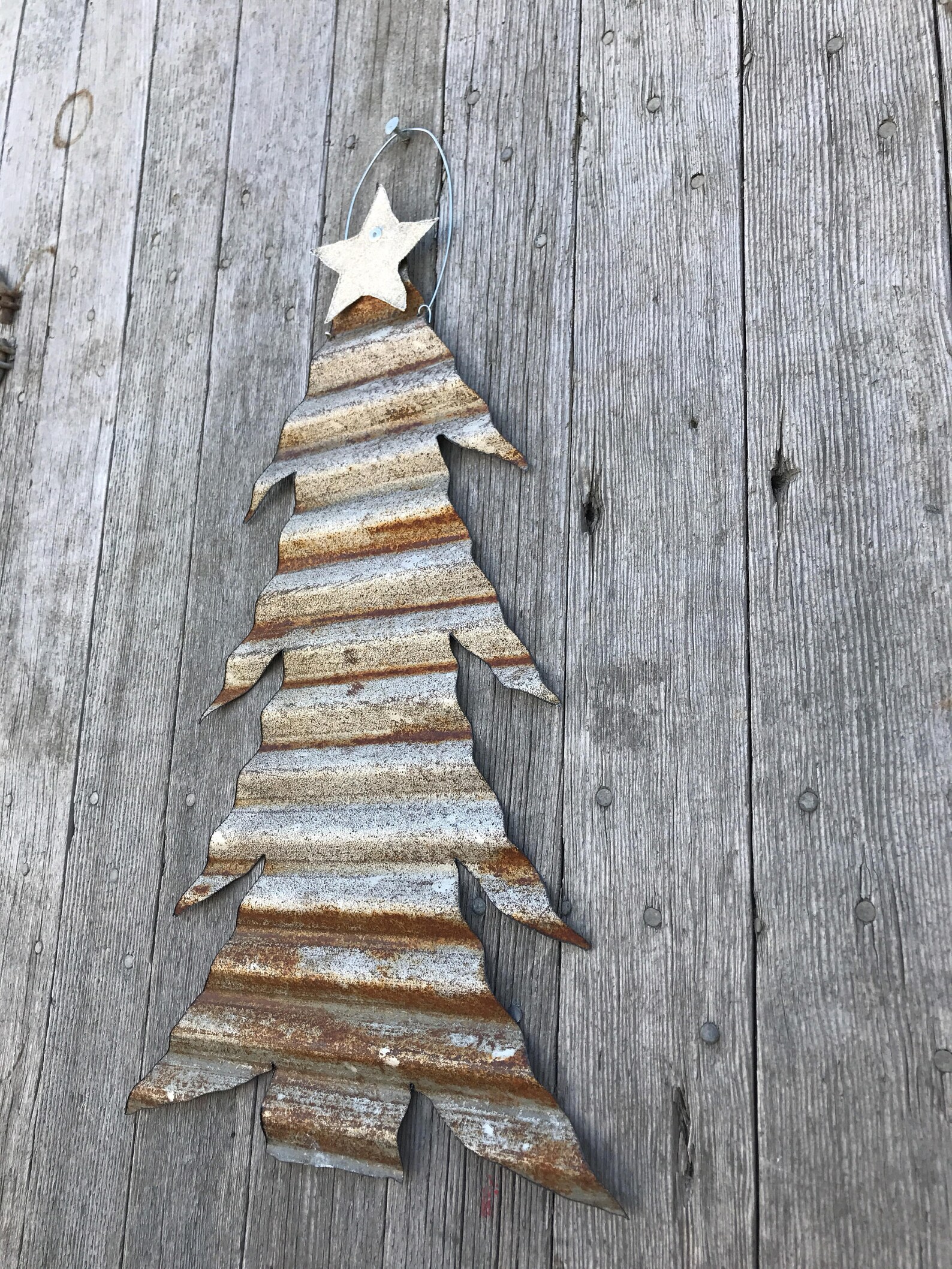 Vintage Rustic Christmas Tree, Christmas Tree Wall Decor, Tin Christmas ...