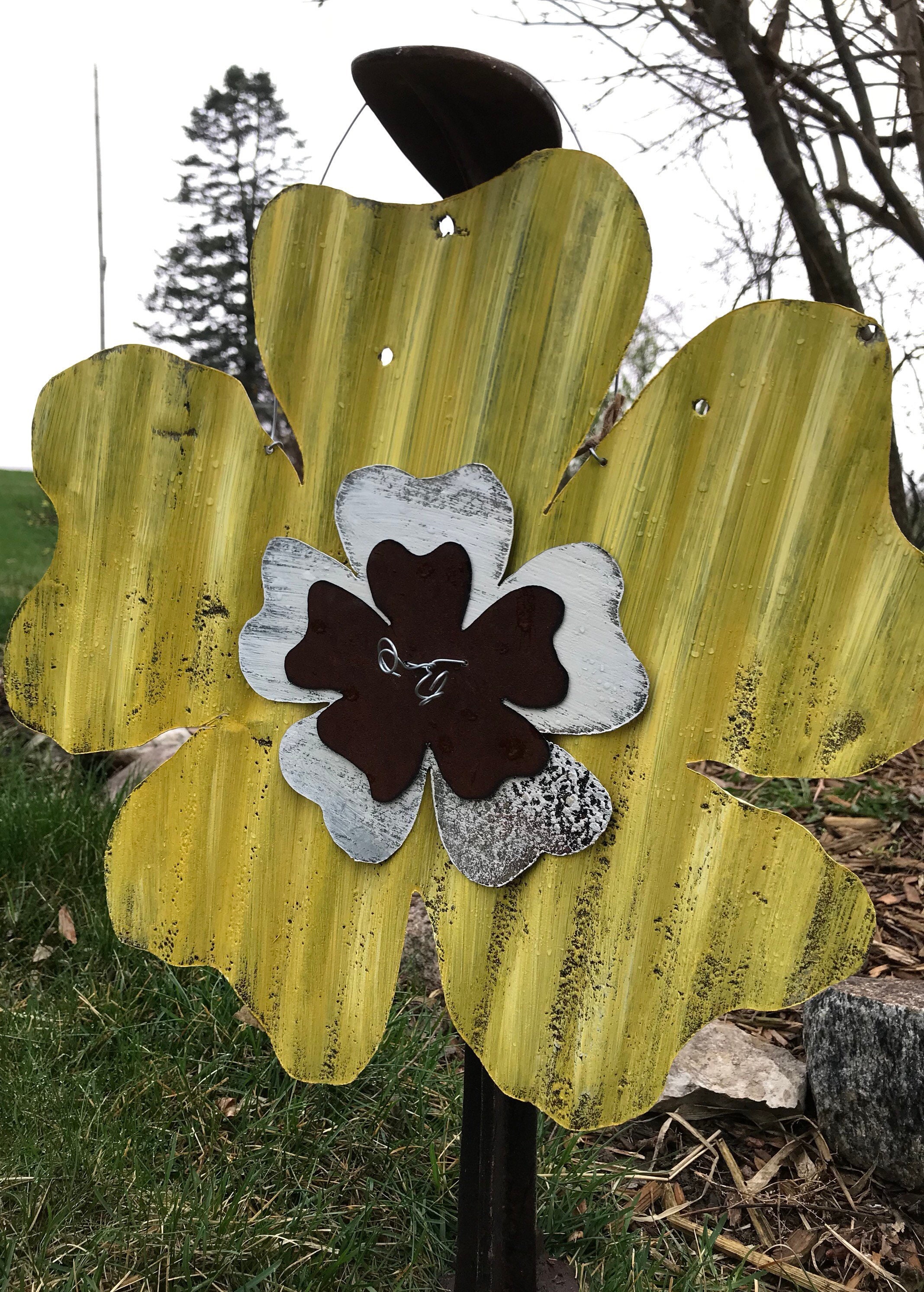 Corrugated Tin Flower / Tin Dogwood Flower / Handpainted Tin - Etsy