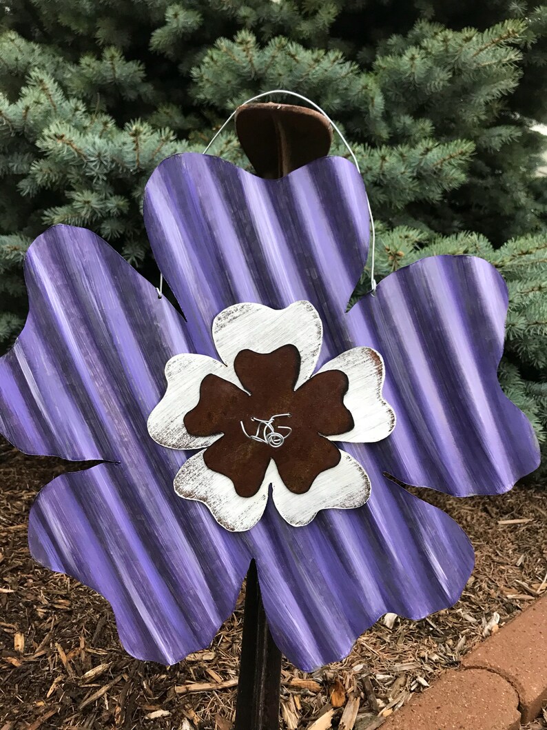 Purple Tin Flower / Corrugated Tin Dogwood Flower / Rusty Tin - Etsy