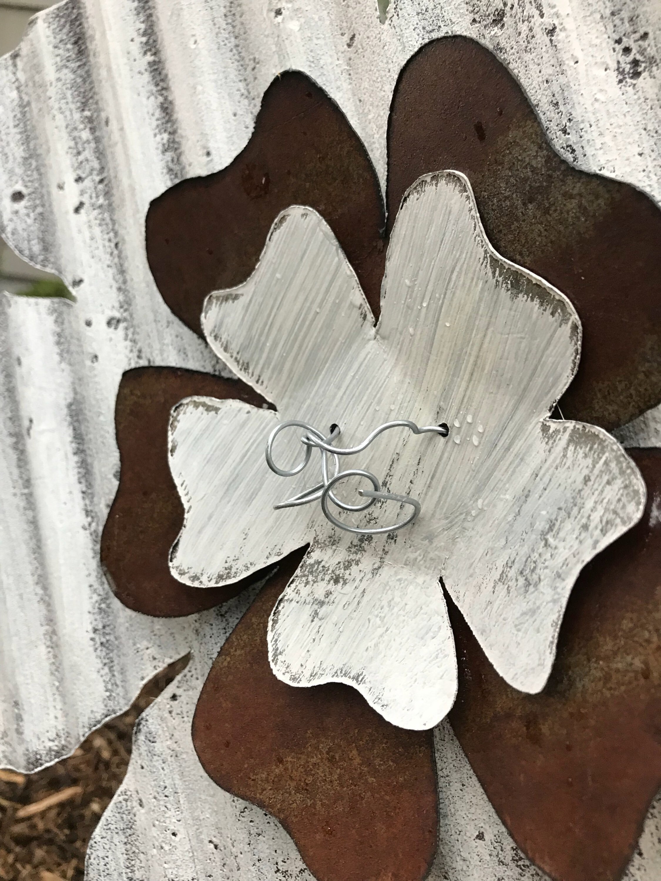 Corrugated Tin Flower / Tin Dogwood Flower / Rustic Garden - Etsy
