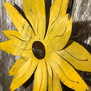 Handmade Yellow Tin Daisy / Rustic Tin Daisy / Daisy Flower Decor ...
