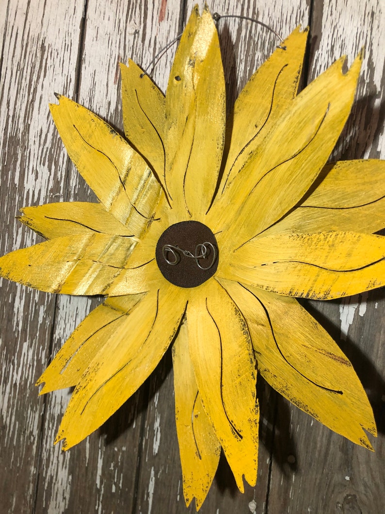 Handmade Yellow Tin Daisy / Rustic Tin Daisy / Daisy Flower - Etsy